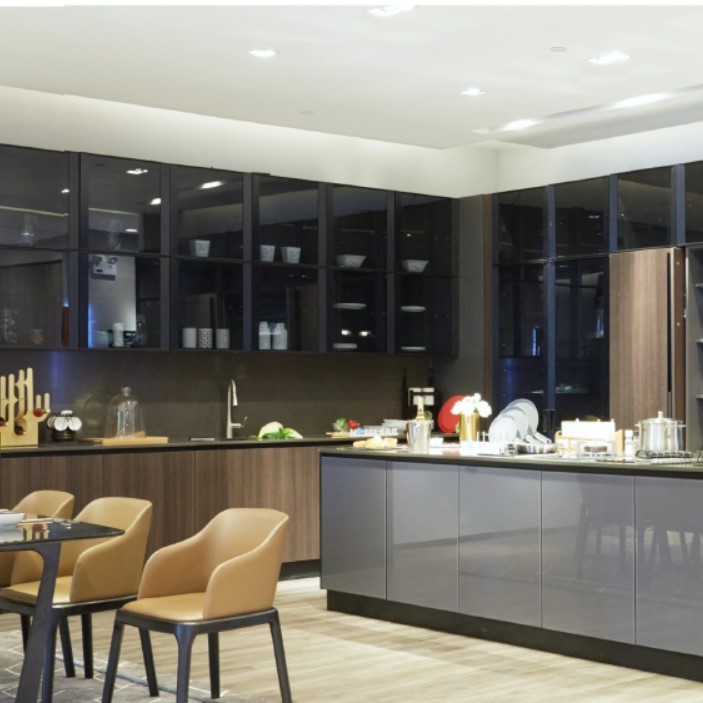 Modern Kitchen Cabinet with Particle Board Carcass | Customizable